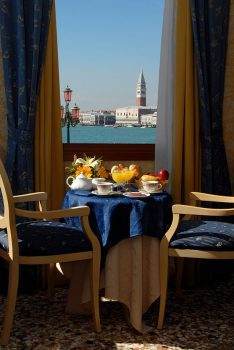 Hotel Ca’ Formenta Venice Official Site | Hotels near the Venice Biennale